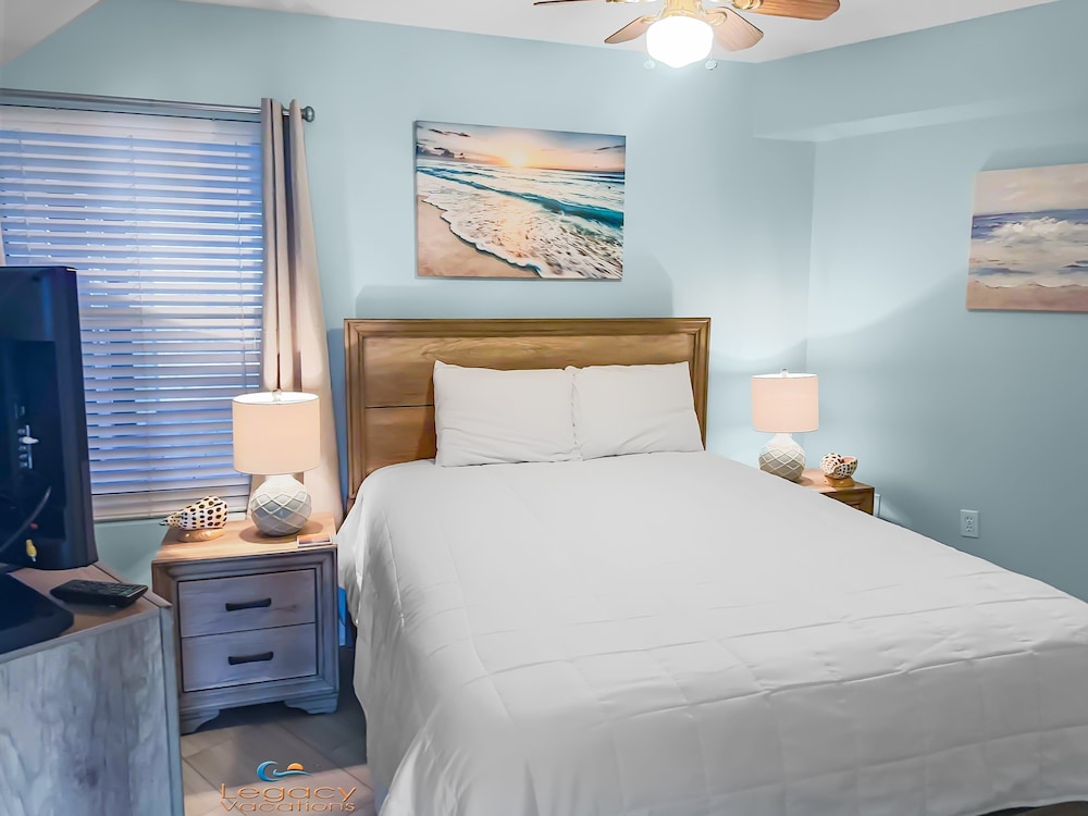 Seacrest 609 -2bdr Beach Condo W/ Great Amenities! - Mary Esther, FL