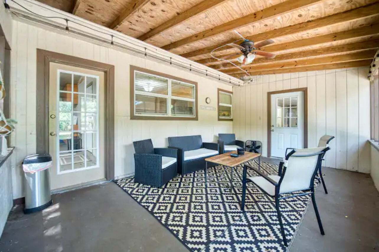 Tampa Fun Filled Home Pool Jacuzzi Gameroom - Tampa Bay, FL