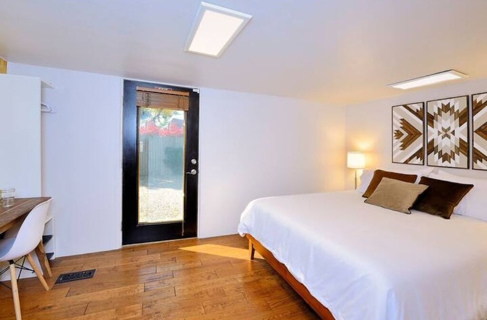 Obi's Adobe, .5 To The Railyard, Stylish 2 Bedroom Adobe, Dog Friendly - Santa Fe, NM