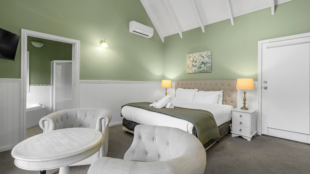 Little Plum Cottage - Apollo Bay - Great Ocean Road