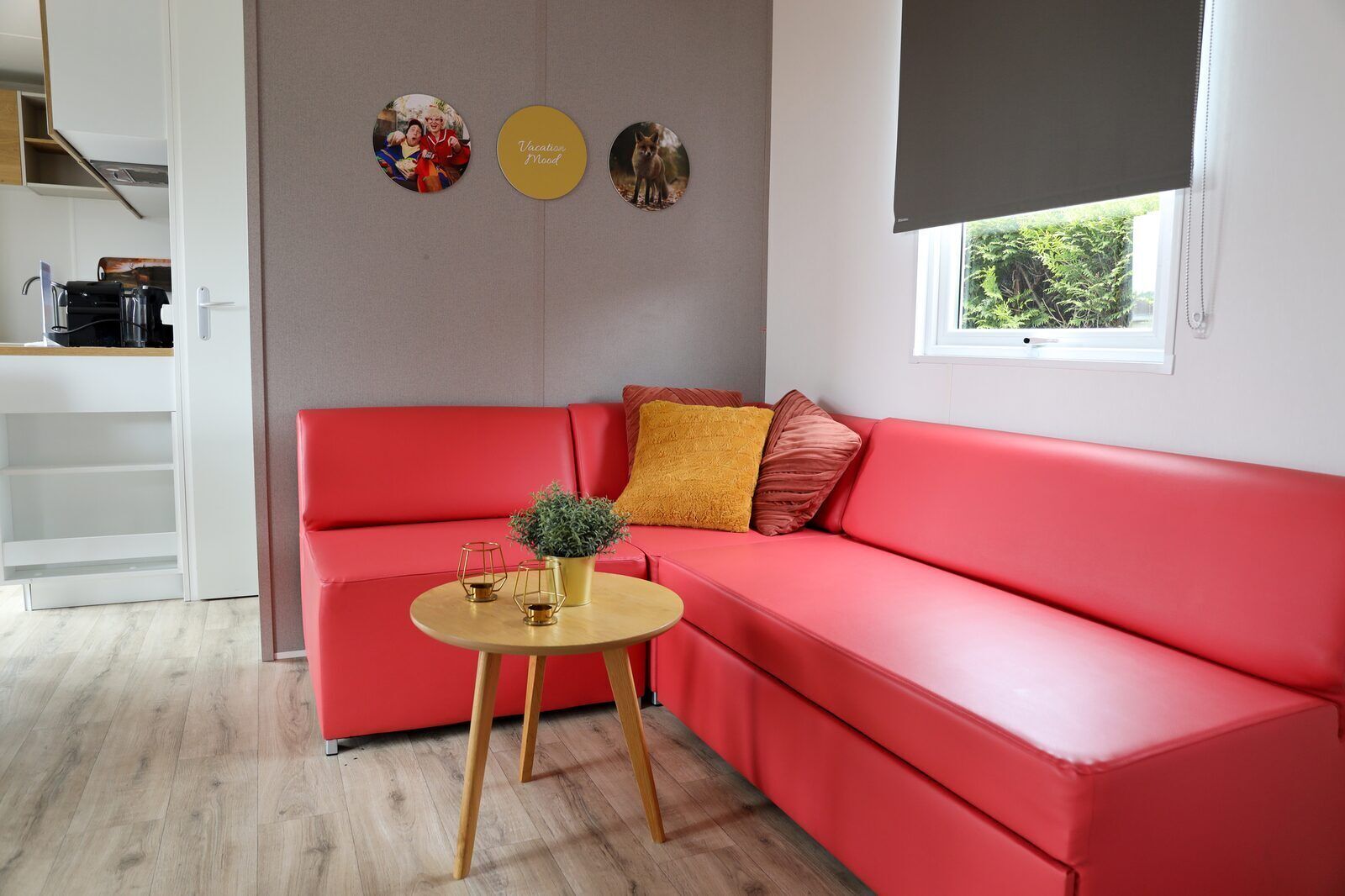 Enjoy A Cozy Stay In The Family Lodge For 4 People At Recreatiepark De Boshoek, With A Comfortable Living Space, Fully Equipped Kitchen, And Central Location. - Barneveld