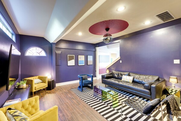 5 Mi To Dtwn Austin: Vibrant Home W/ Patio - Austin, TX