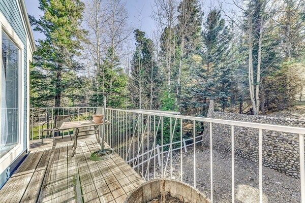 Cloudcroft Home W/ Fireplace Near Downtown! - Cloudcroft, NM