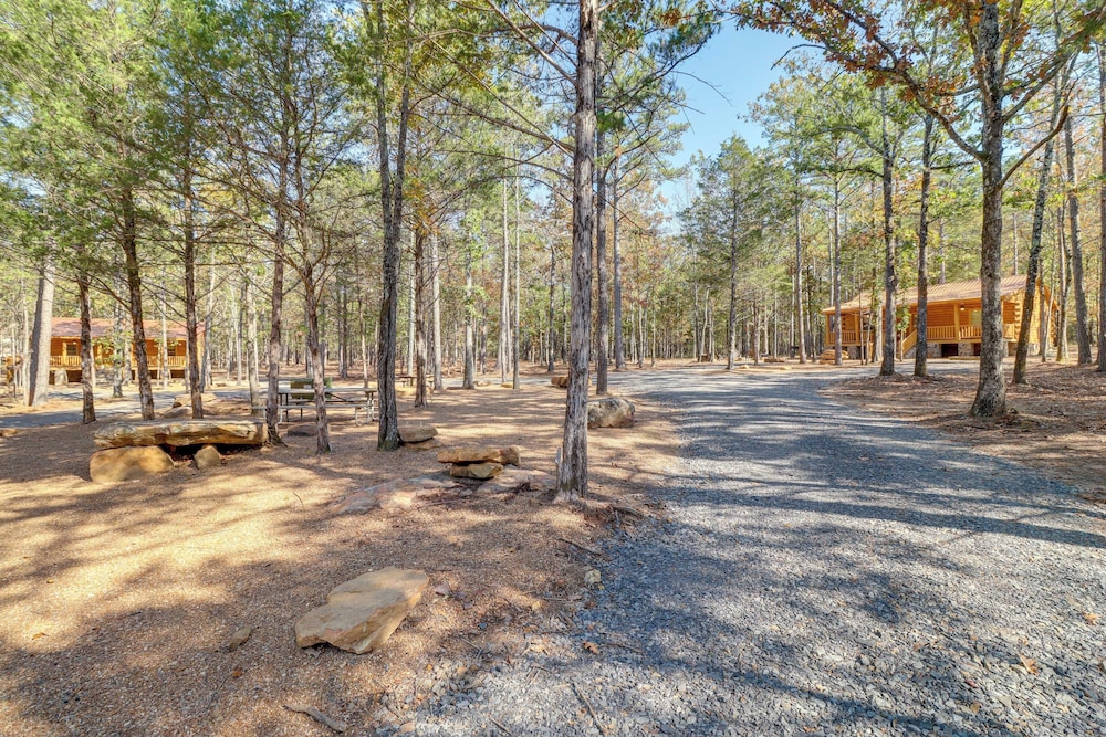 1 Mi To Lake! Tumbling Shoals Cabin W/ Fire Pit - Arkansas