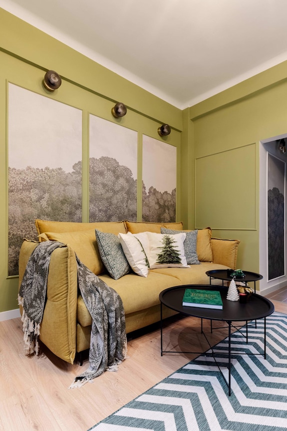 Out Of The Woods - Bucarest