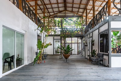 El Deseo Serendipity Hotel