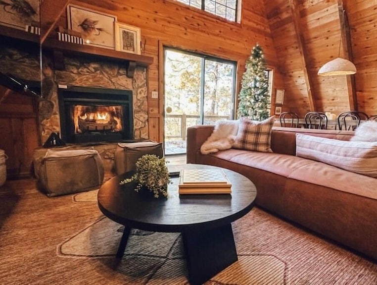 The Hilltop Haus Stunning Views Gym Sauna\n - Blue Ridge, GA