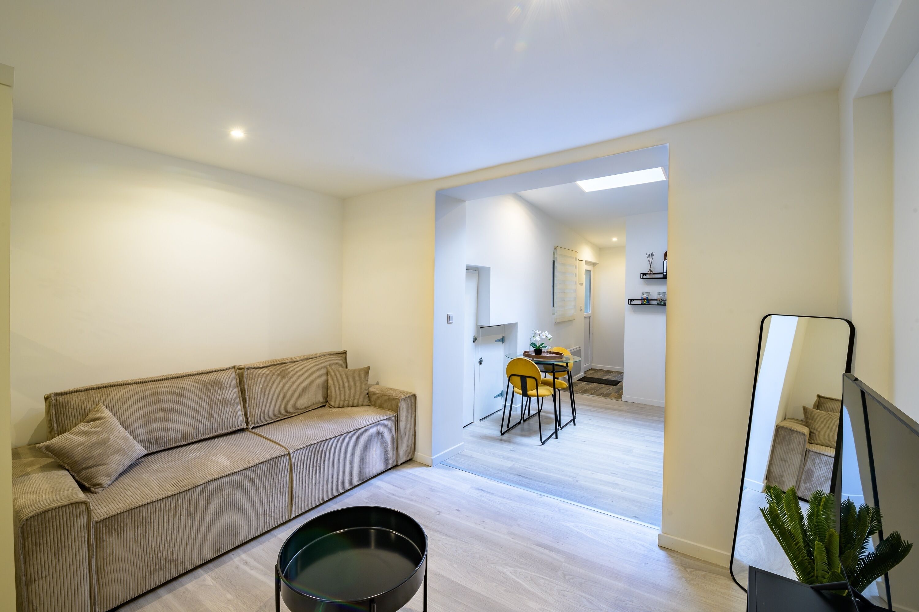Le Tournesol - Charmant Apt 4 Personnes - Saint-Quentin