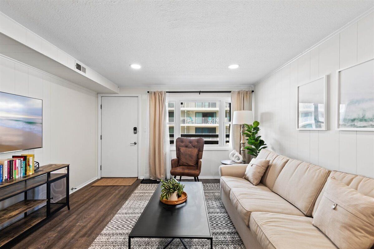 Old Wharf 42 - An Ideallic Beach Block Getaway For A Couple Or Small Family - Ocean City, MD