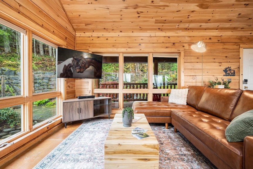 Private, Ocean View Cabin Close To Onp; Hot Tub/game-room - Port Angeles, WA