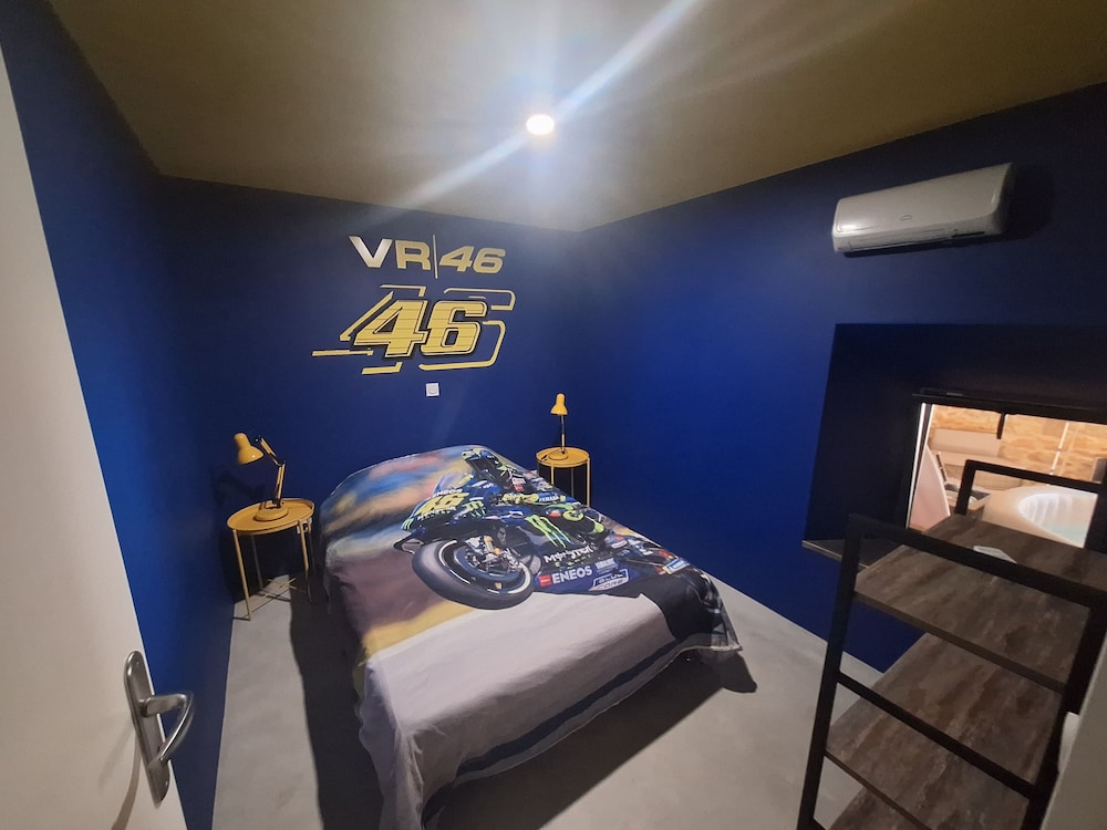 Chez Vero & David Maison en Pierre Contemporaine Reviews, Deals ...