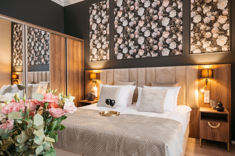 White Lotus - Loftaffair Collection - Krakova