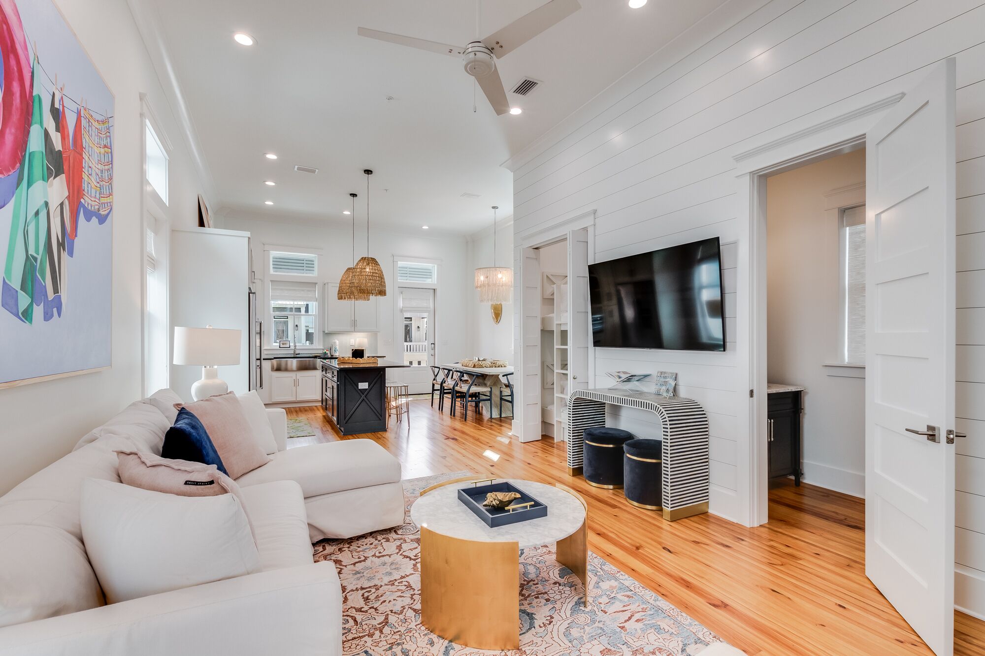 Bvr 29 - Squeeze Inn By Liquid Life - Foley, AL