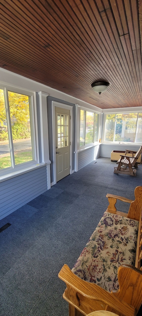 Cozy Historic East Hill Charmer - Chippewa Falls, WI