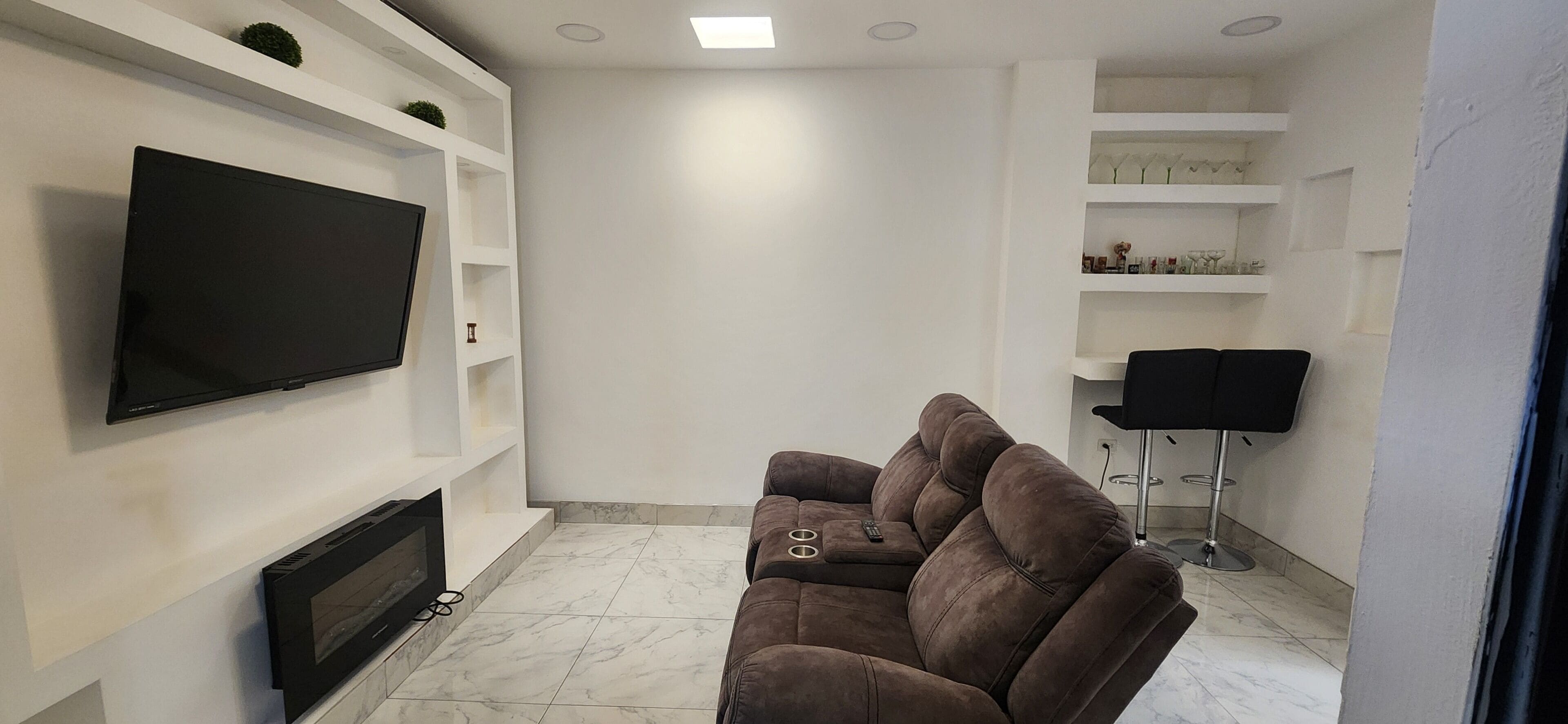 Near The Us Consulate, Comfortable House For 3-5 Guests In A Centric Location - El Paso, TX