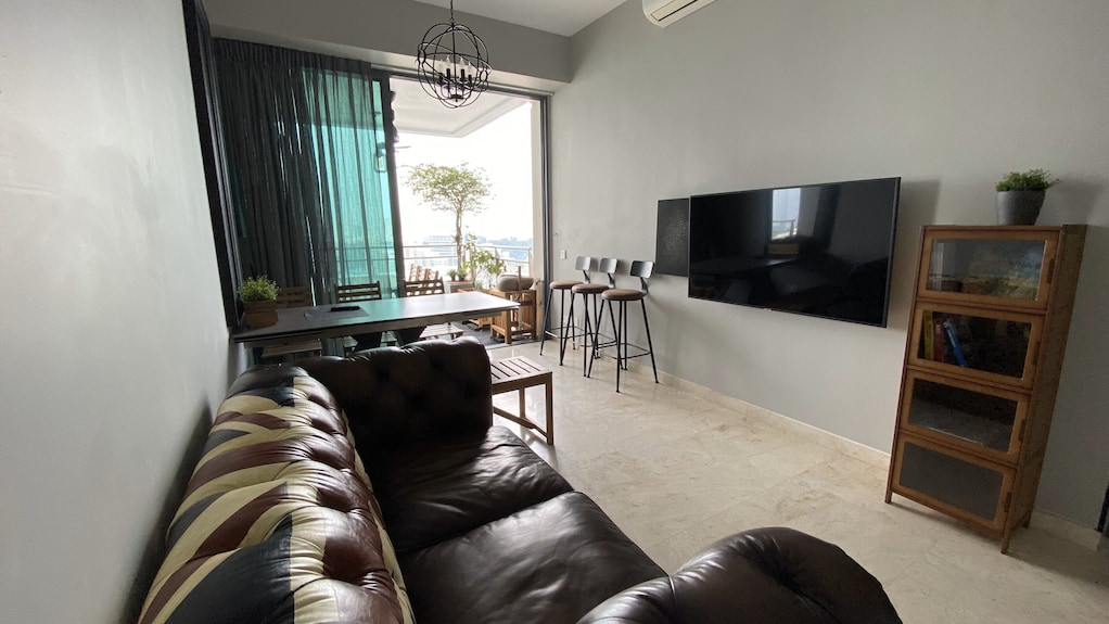 Cozy Room In A Luxury Class Service Condo In The Heart Of The Famed Iconic City! - Singapore