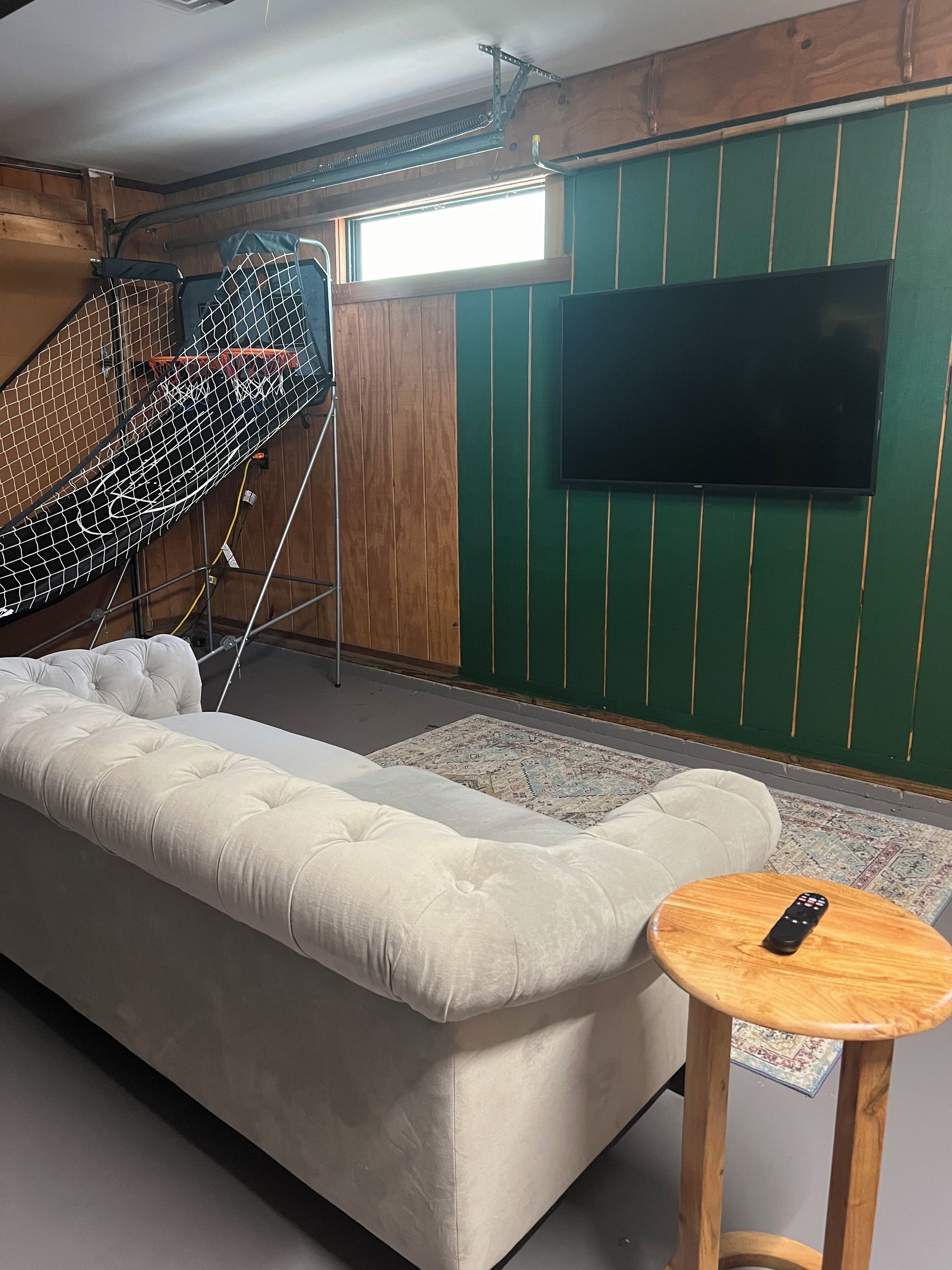 Welcome To Orlando's Chic Cabin! King Bed, Fireplace, Sauna, Hot Tub, Games - Florida