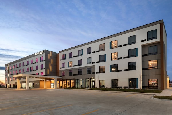 Courtyard By Marriott Bettendorf - Rock Island, IL