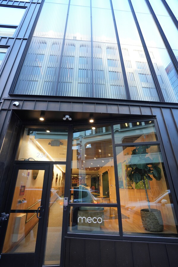 Meco Hotel - Hostel - Boston, MA