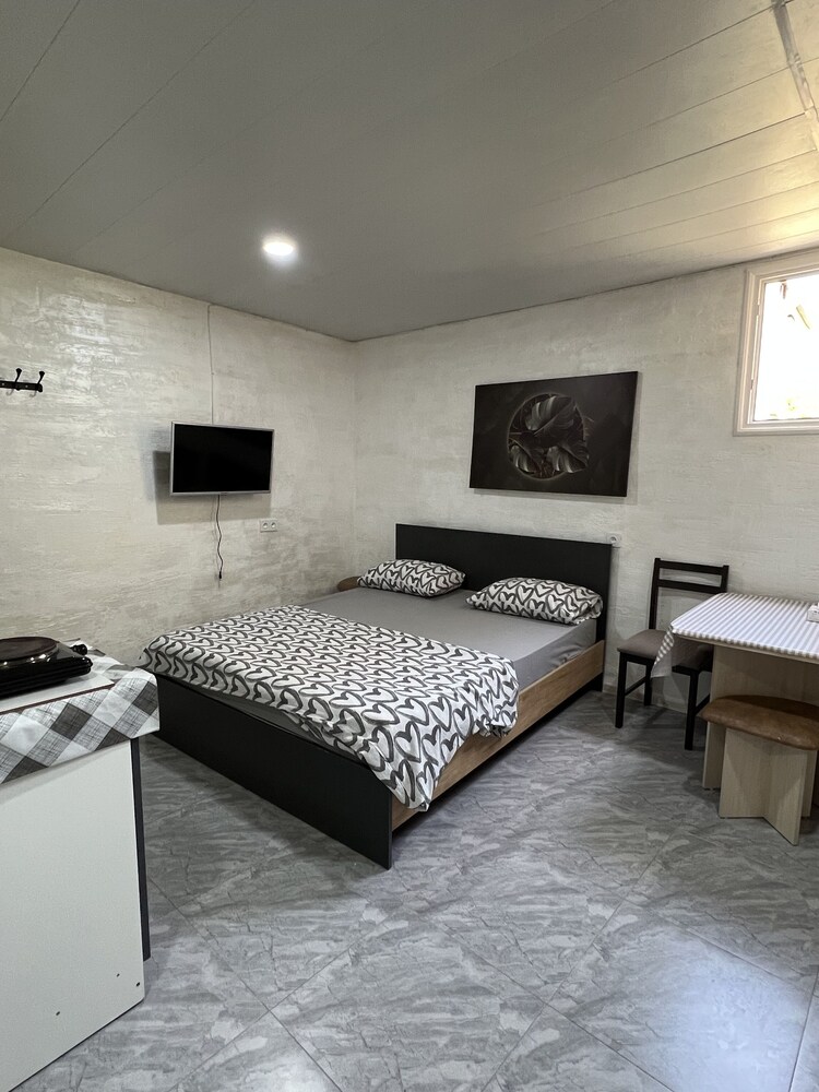 Modern, brand new rental unit, Lovelv studio - Yerevan | Vrbo