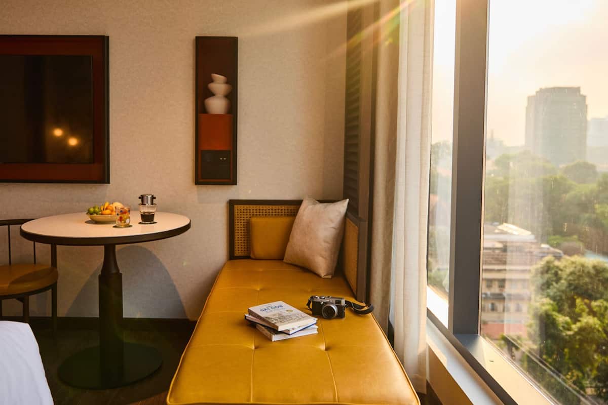 Suite, 1 cama king-size | Comodidade do quarto