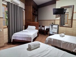 Quarto Triplo Standard, 3 camas individuais | Wi-fi grátis 
