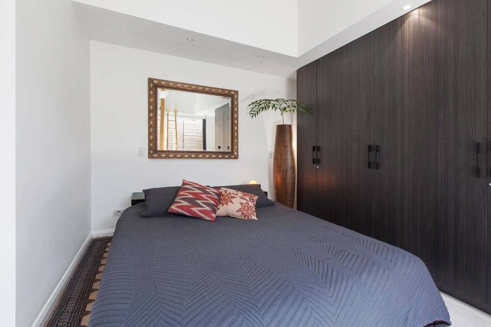 Zen State Of Mind Calming Richmond Retreat - Cremorne