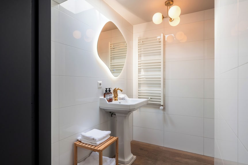 This Hotel Is A 1 Bedroom(s), 1 Bathrooms, Located In Delft, Zuid-holland. - Zoetermeer