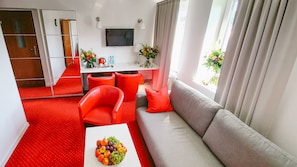 Estúdio | Ferro/tábua de engomar, Wi-fi grátis