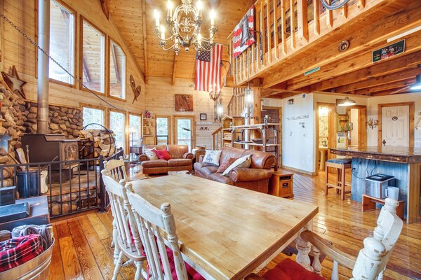 Tree-lined Mccall Cabin: Walk To Payette River! - McCall, ID