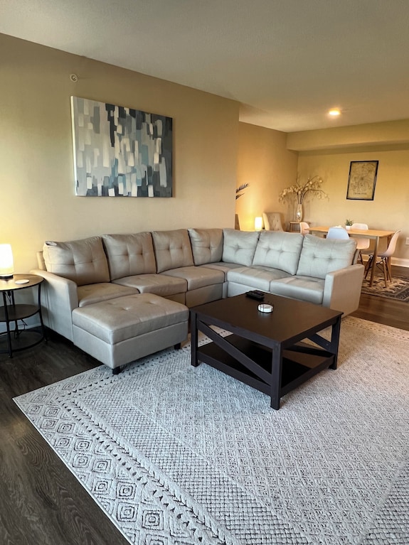 Spacious 2 Bed-2 Bath In Heart Of Uptown-free Parking-self Check-in! City Views! - Charlotte, NC