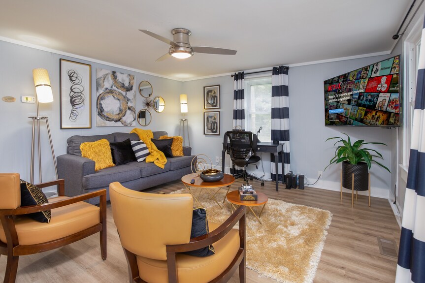 5 Mins Fr Downtown Mebane + Parking - Graham-Mebane Lake