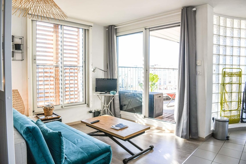 Bail Mobilité - Studio Cosy Avec Terrasse Et Vue - Marseille