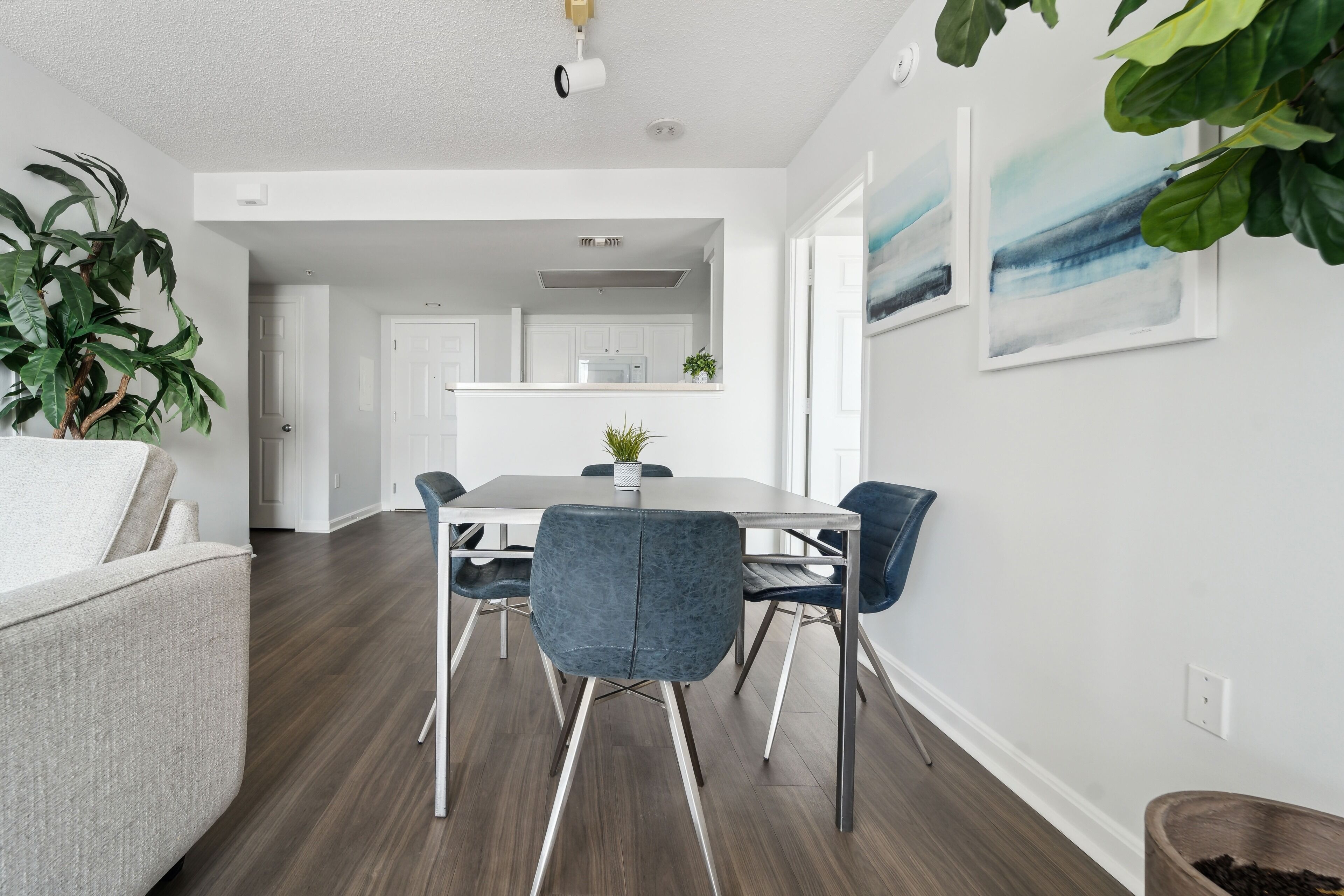 Apartamento Empresarial | Sala de estar | Televisor de 70 polegadas com canais digitais 
