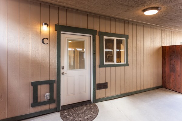 The Yellowstone Hideaway Unit C - West Yellowstone, MT