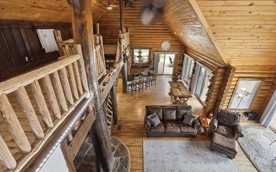 2 Story Florida Cypress Cabin - Floride