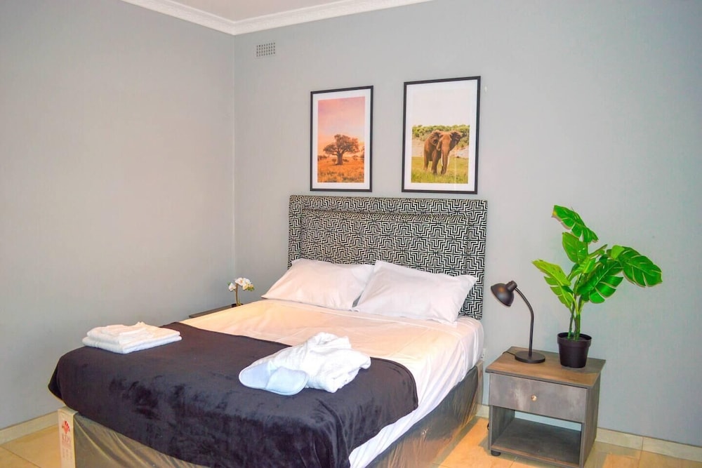 Mount Pleasant - Luxurious 4-bed Villa - Harare