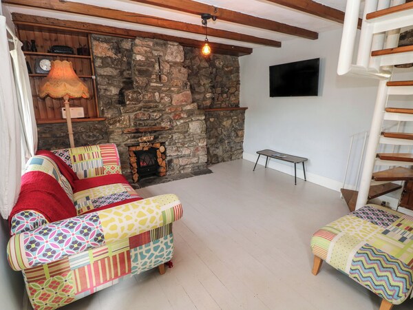 Cobwebs Corner - Porthcawl