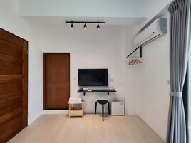 Quarto Triplo Comfort | Edredões de penas, minibar grátis, quartos insonorizados, Wi-fi grátis 