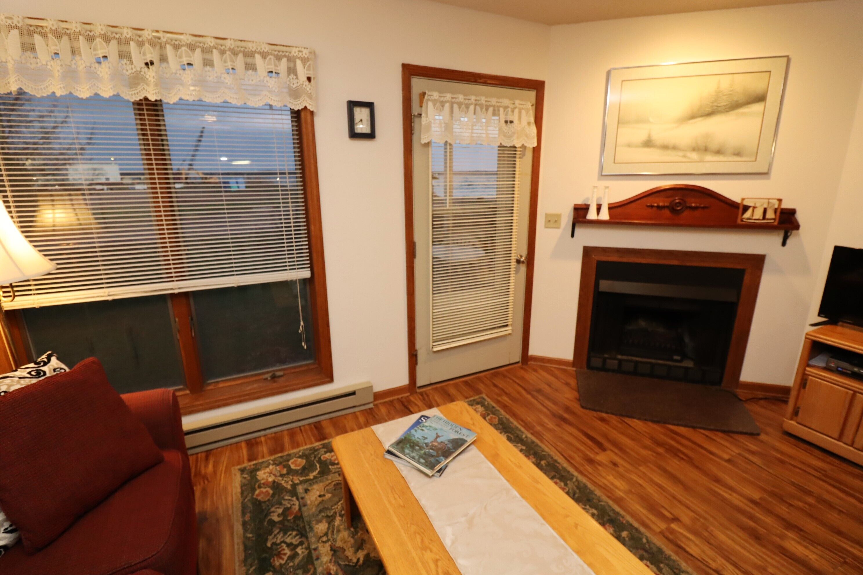 Classic Beach Front Condo With Lake Views - Bayfield, WI