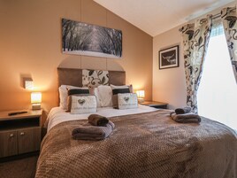 2 quartos, com decoração personalizada, com mobília individualizada 