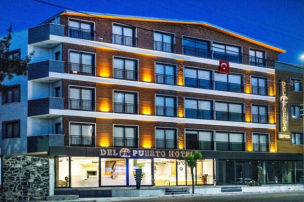Del Puerto Hotel - Aliağa