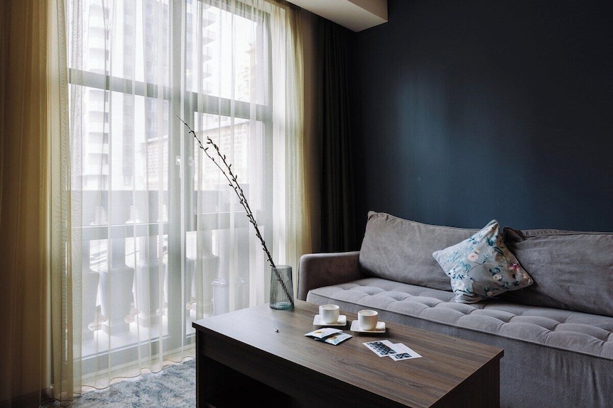 1br Apt/french Balcony/historic Yerevan - Yerevan