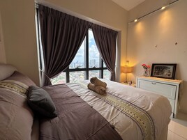 Apartamento Premium, não fumadores, Vista para a cidade | 2 quartos, cortinas/cortinados opacos, ferro/tábua de engomar 