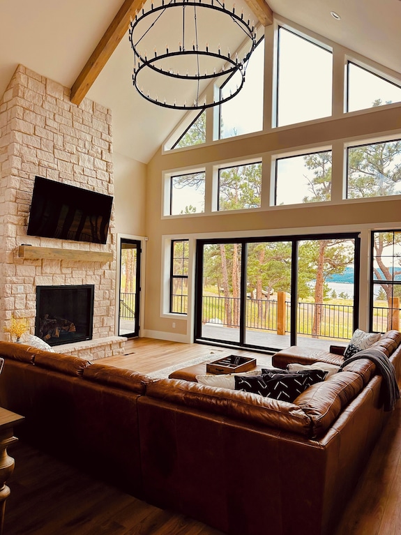 Explore All Colorado And Carter Lake Have To Offer! Relax And Take In The View. - 里昂