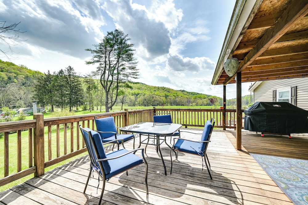 Cozy Huntingdon Escape: 19 Mi To Penn State Univ! - Huntingdon County