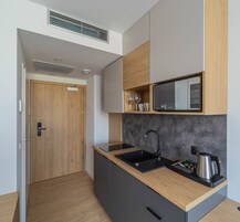 Secretária, quartos insonorizados, Wi-fi grátis 