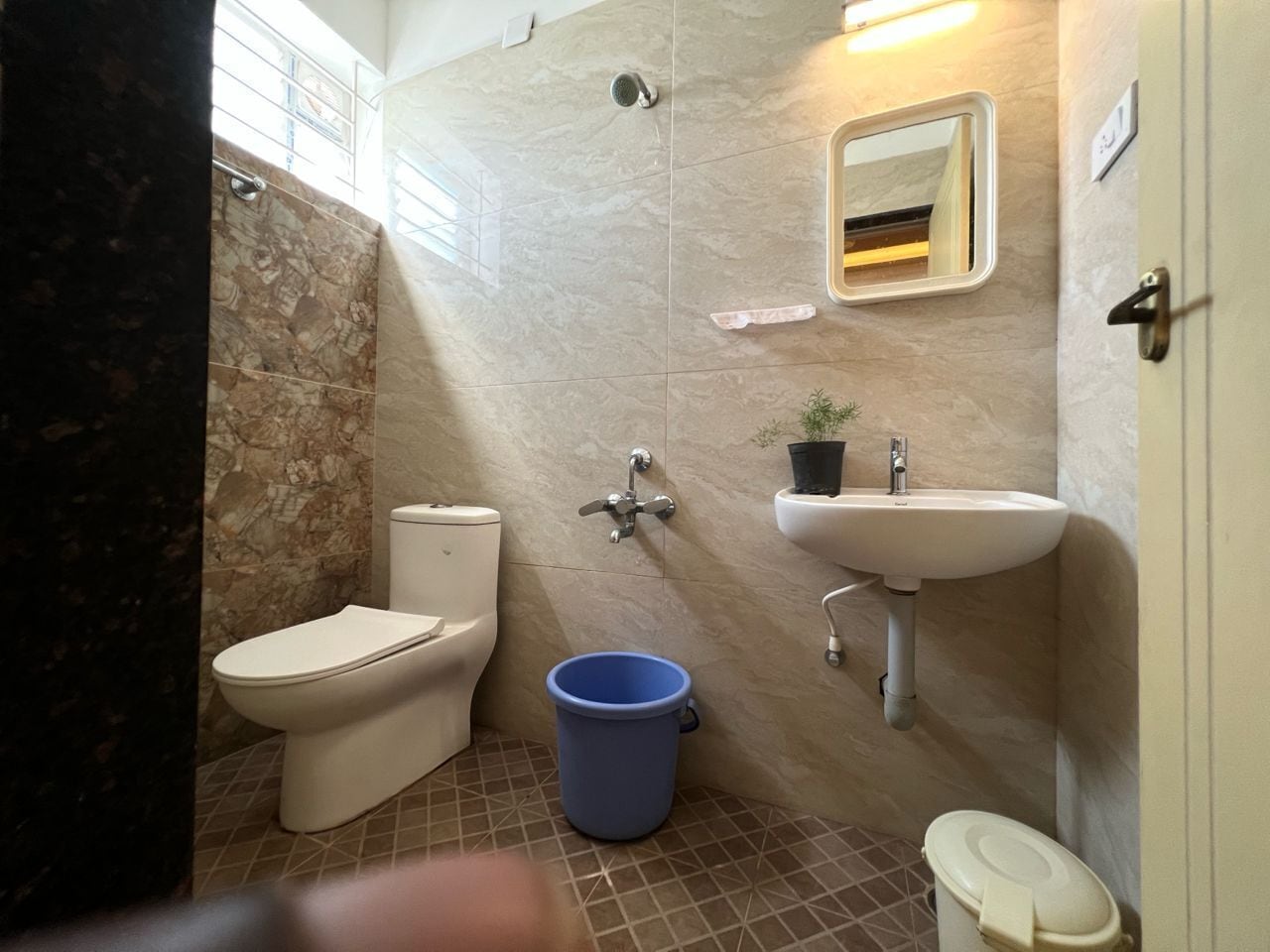 Raja Residency Near Isha Adiyogi Alandurai Siruvani Coimbatore ,Tamilnadu, India - Kerala