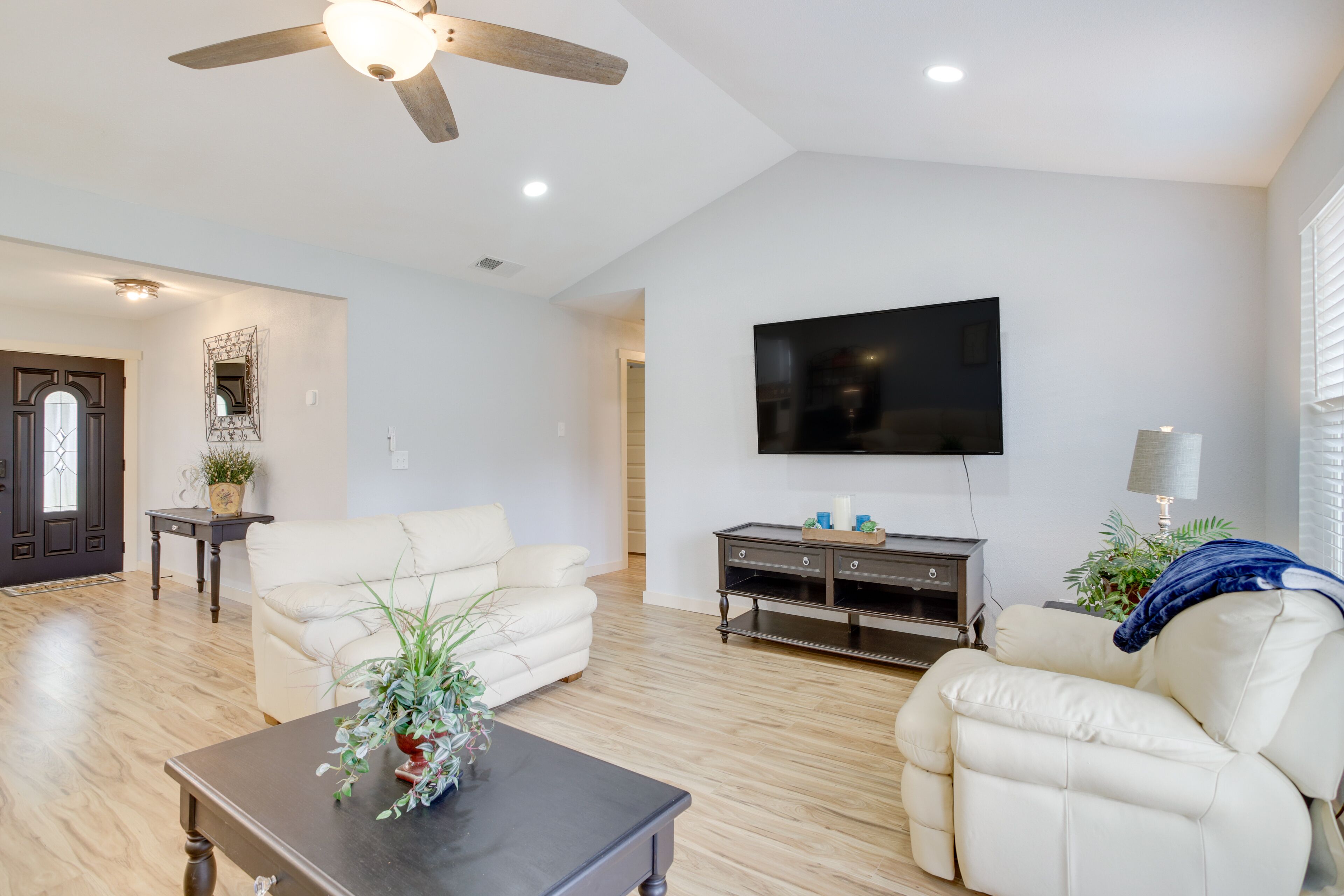 Dog-friendly Home In The Woodlands W/ Fenced Yard! - Spring, TX