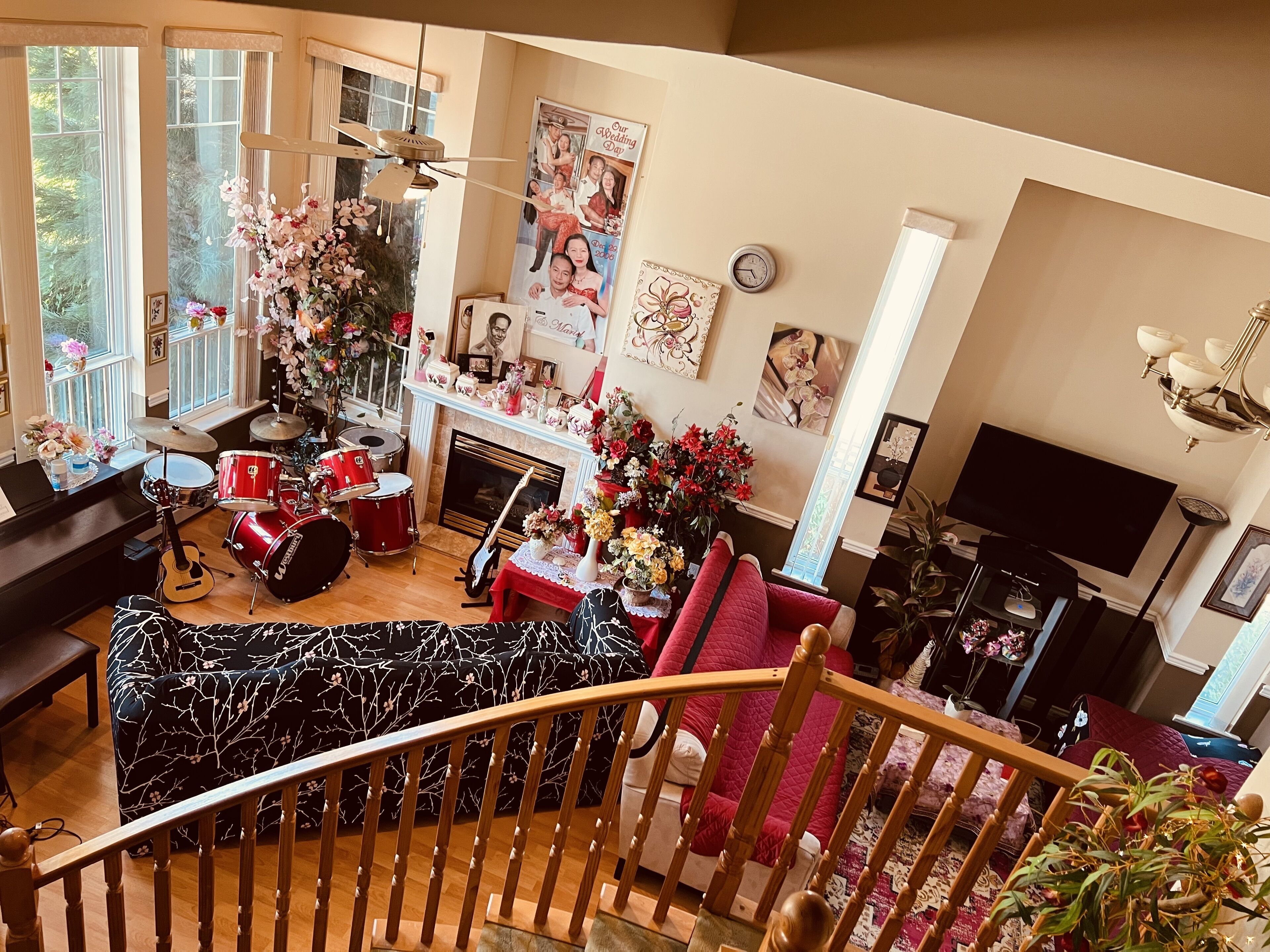 Private Bedroom Rm C /Shared Bathroom . - Surrey